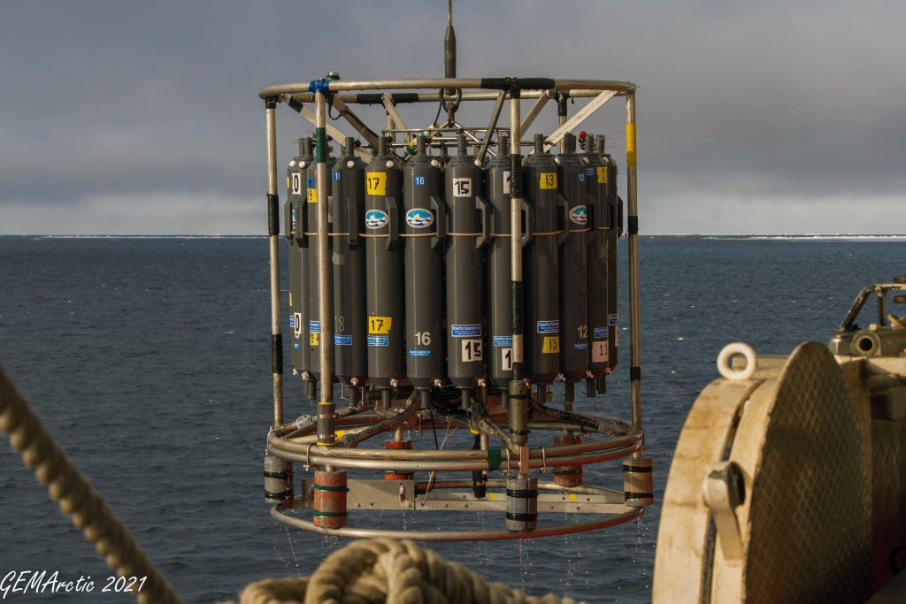 Dispatch 21: Sampling at Sea – The CTD Rosette - Beaufort Gyre Exploration Project