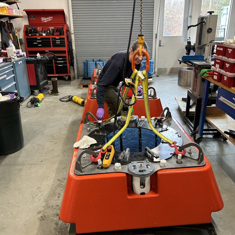 Assembling Anchor Recovery Module - OOI Expedition