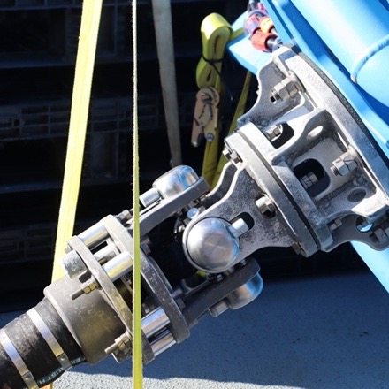 Hoses Galore Hold Moorings Together - OOI Expedition