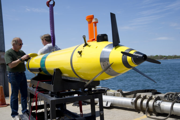 REMUS 3000 - Oceanographic Systems Lab