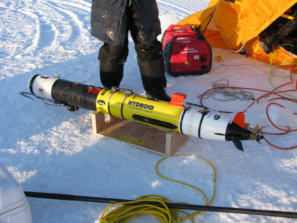 Vehicles - Oceanographic Systems Lab